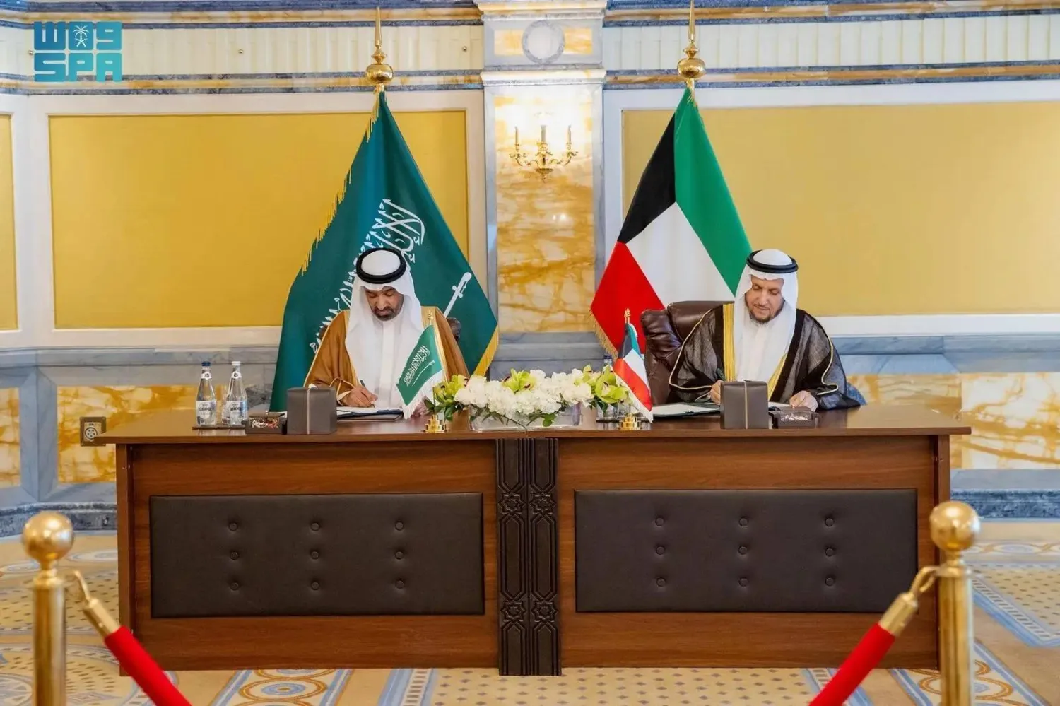 Saudi Arabia, Kuwait Sign MoU on Civil Service, Administrative Development