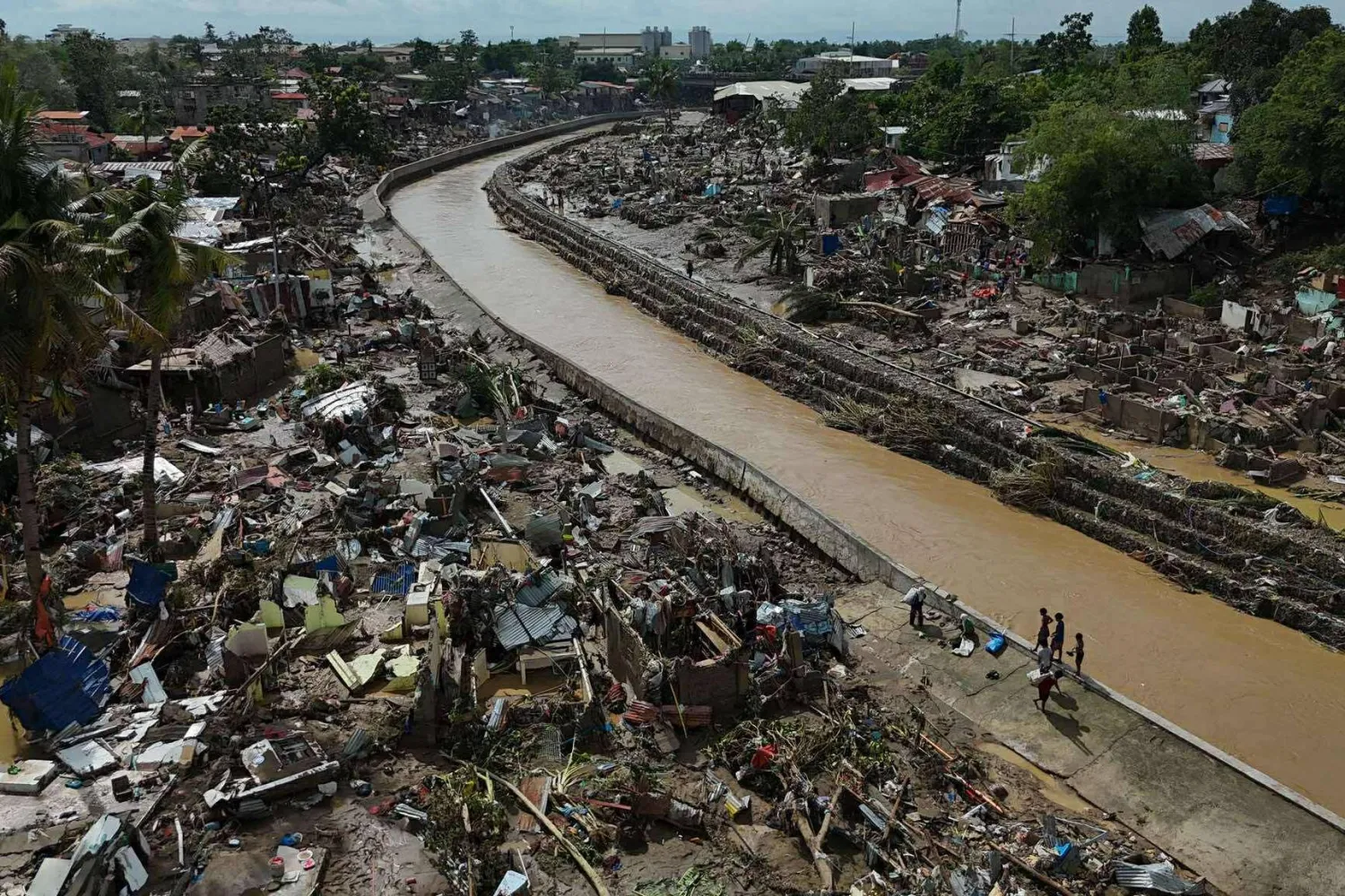 Typhoon Kalmaegi Leaves 66 Dead, Mainly in Philippine Province Still ...