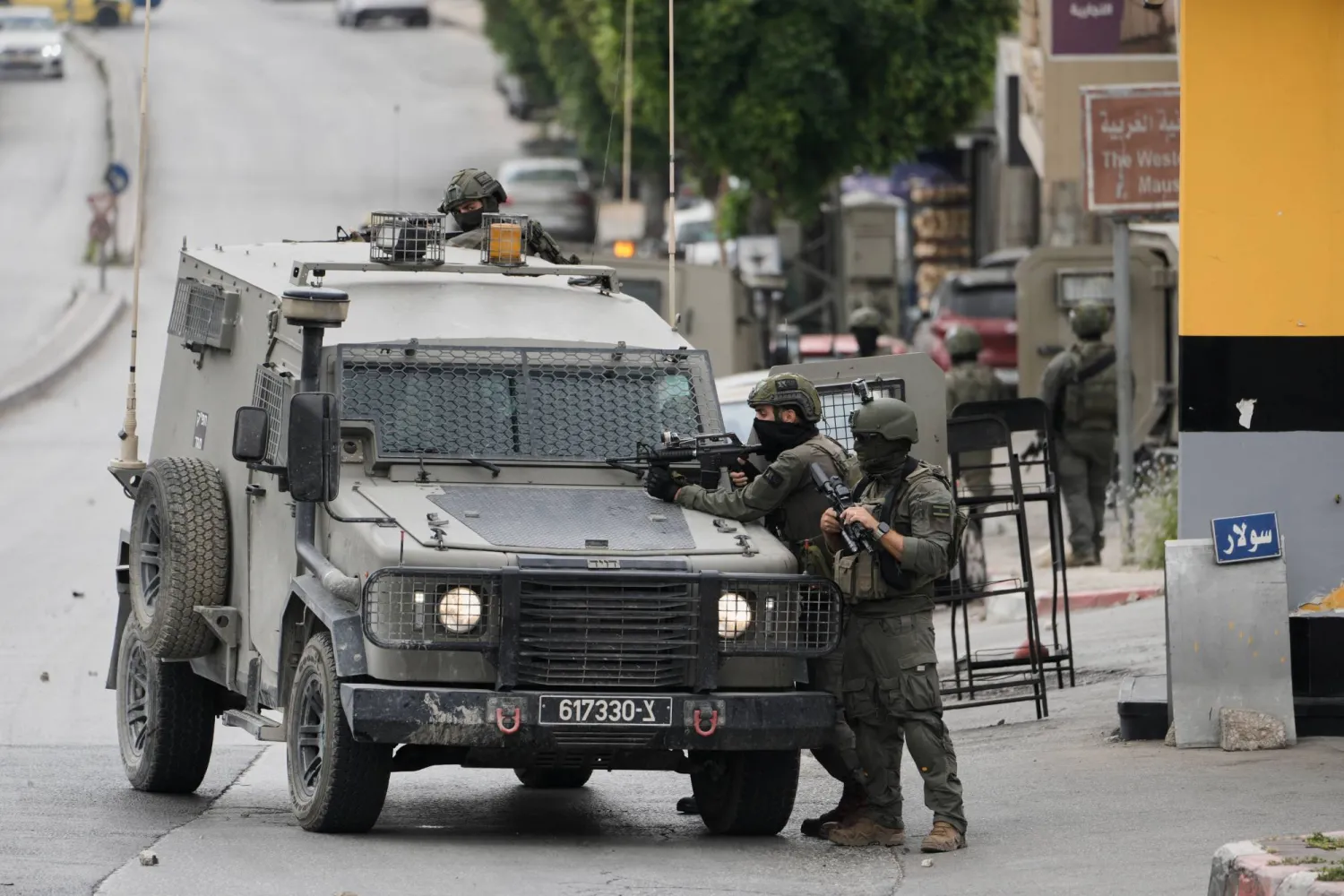 Israeli Raid in the West Bank Leaves 1 Palestinian Dead and 4 Wounded