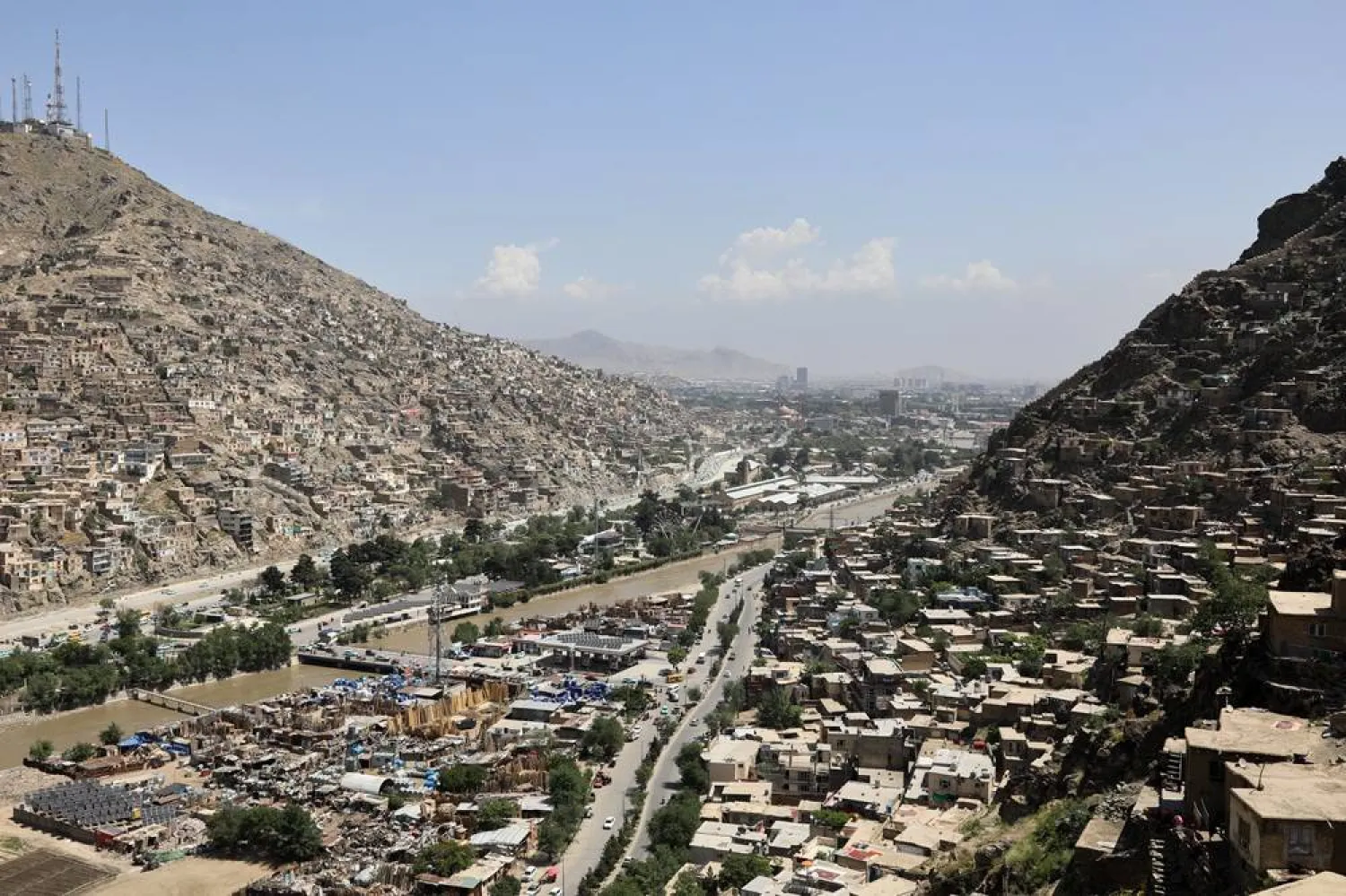 Truck Accident Kills 18 in Afghanistan