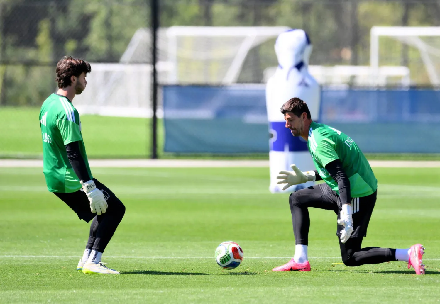 Belgium Keeper Courtois Thinking about Retiring from National Team ...