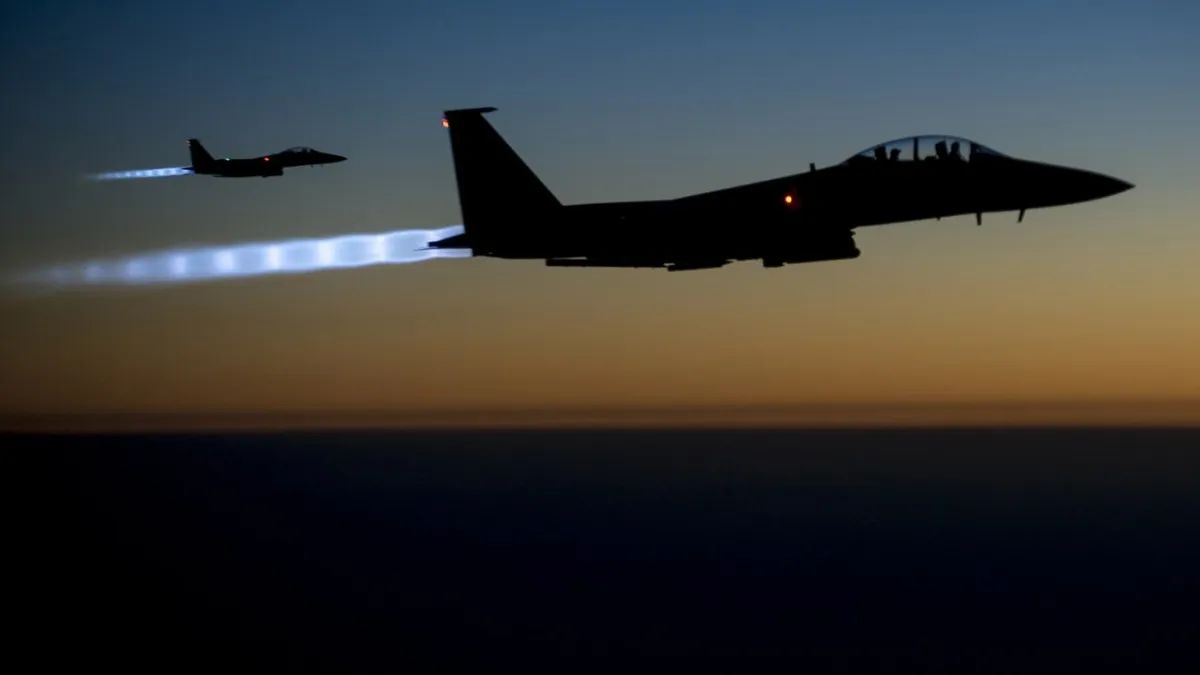 US Fighter Jets Fire Warning Flares to Russian Aircraft over Syria