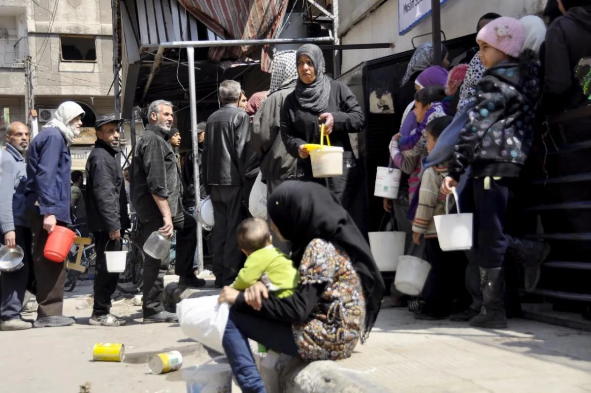 UN Warns of Food Shortage for Refugees in Syria as Hundreds Return Home ...