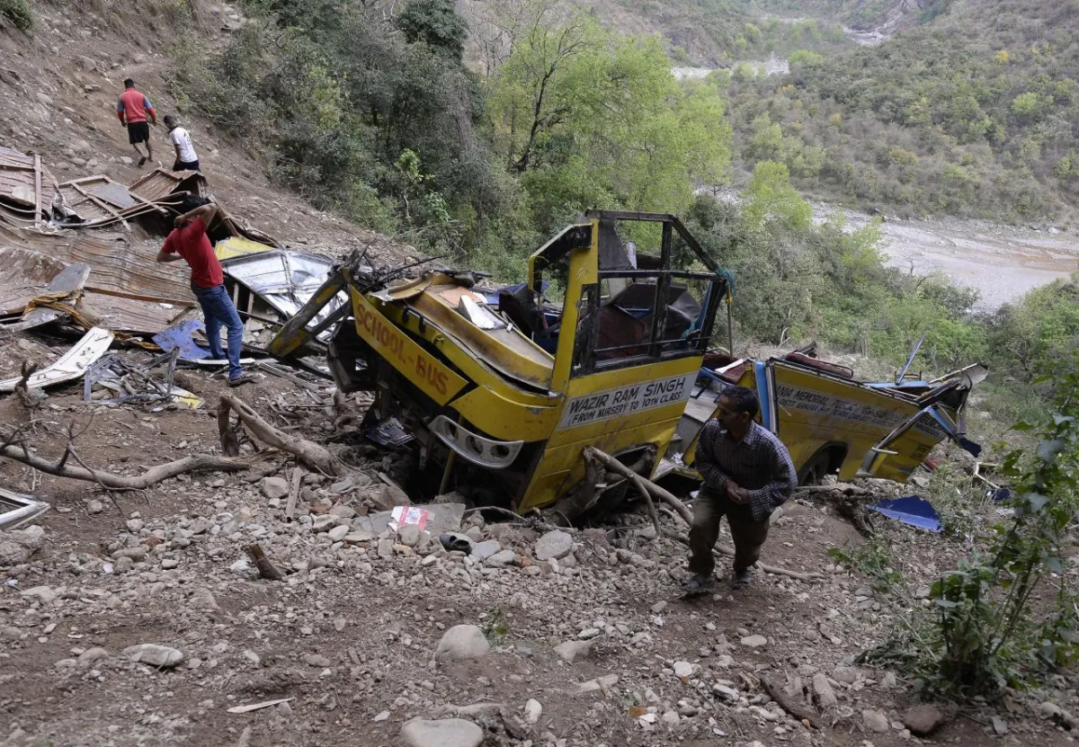 At Least 40 Killed in India Bus Crash