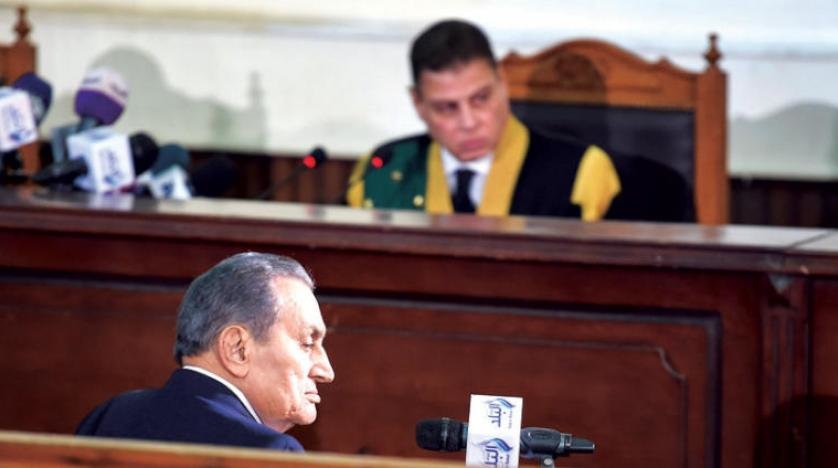 Hüsnü Mübarek ve Mursi ilk kez karşı karşıya geldi