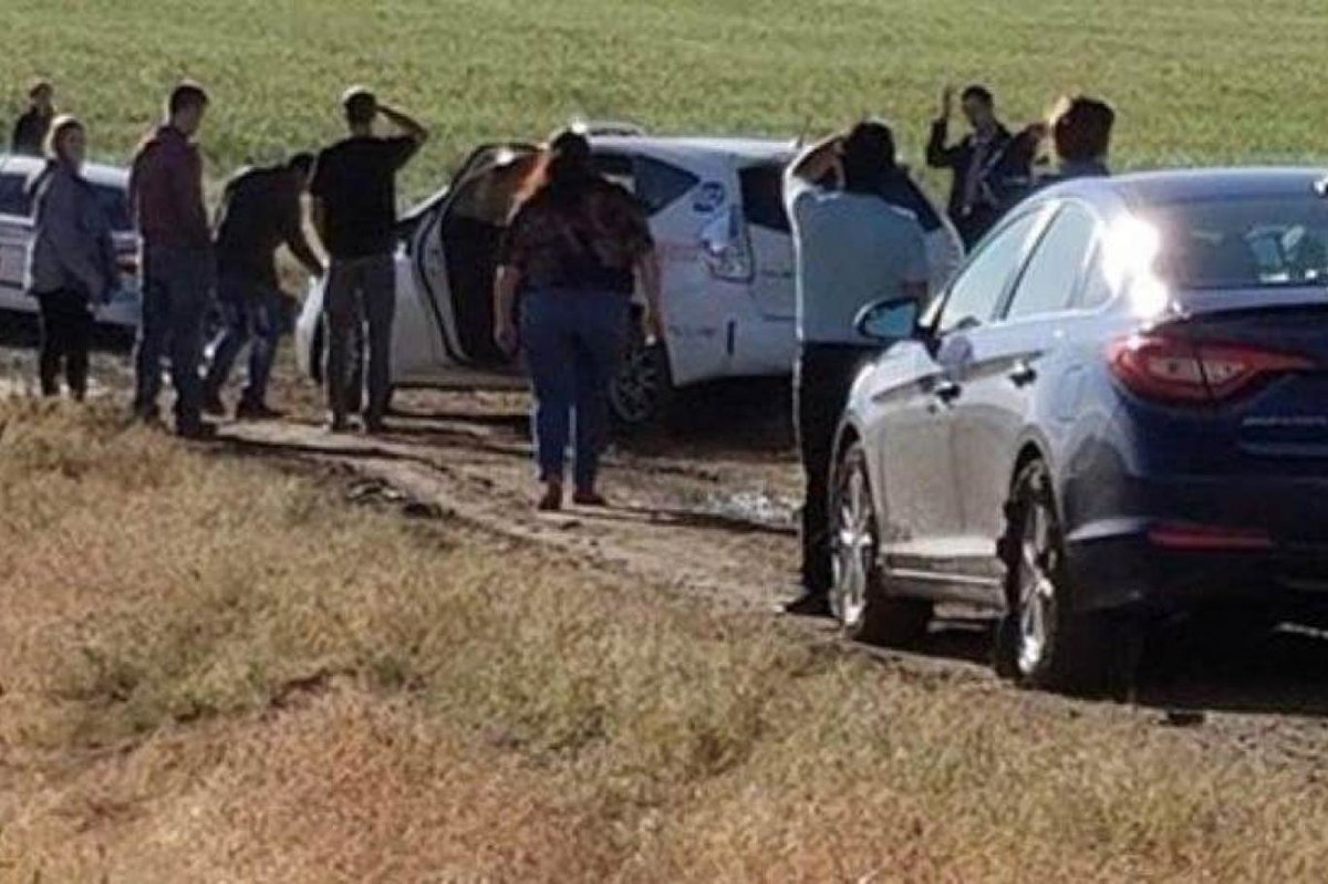 Google Haritalar’ın yönlendirdiği araçlar çamura saplandı