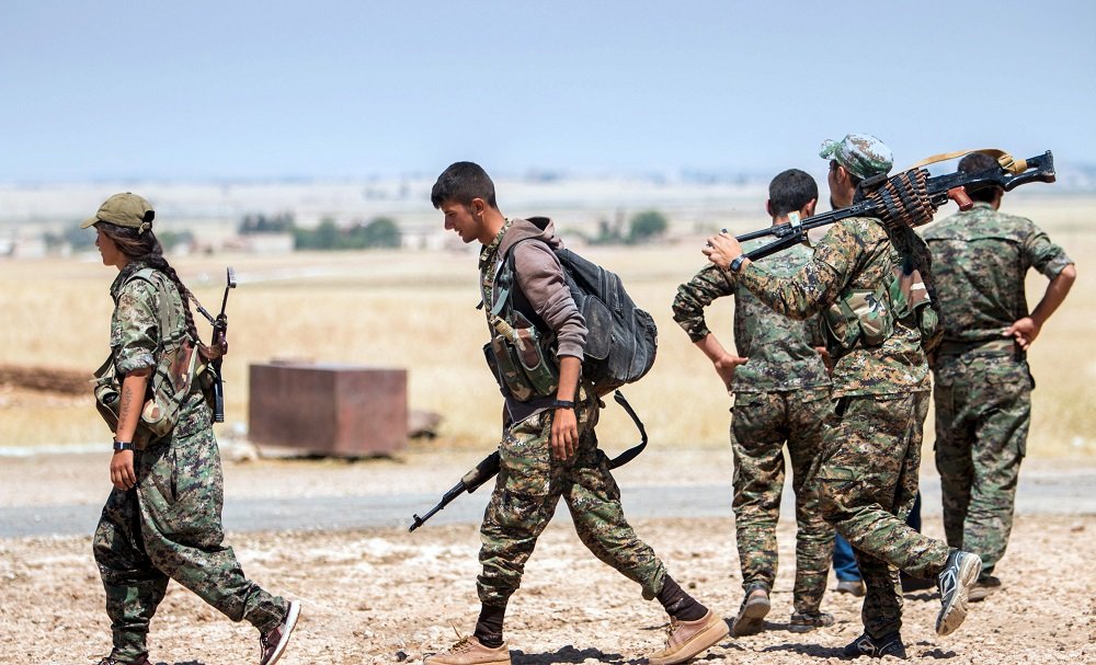 US, Allied Kurdish Force Conduct Patrol on Syrian Border
