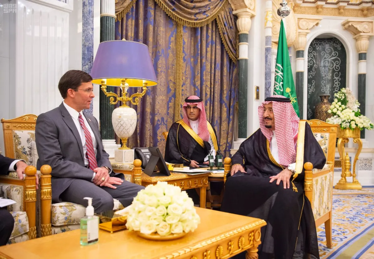 Saudi King, Crown Prince Receive US Defense Chief in Riyadh