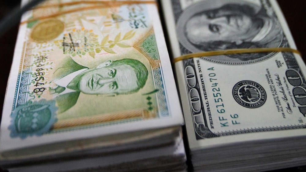 Syrian Pound Hits Record Low Of 1 000 Against The Dollar syrian-pound-hits-record-low-of-1-000-against-the-dollar