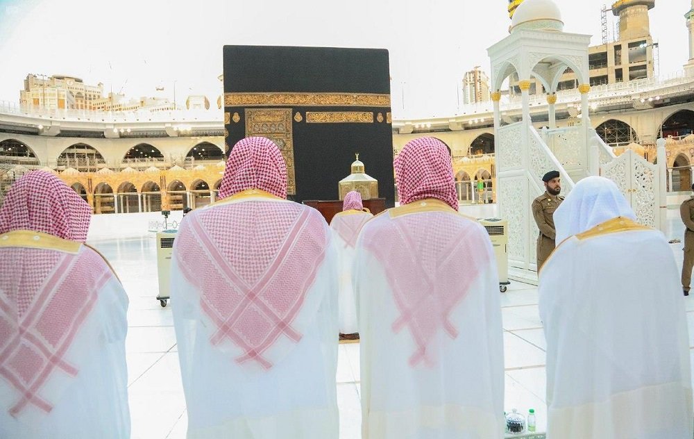 Saudi Arabia to Allow Mosques to Open for Friday Prayers