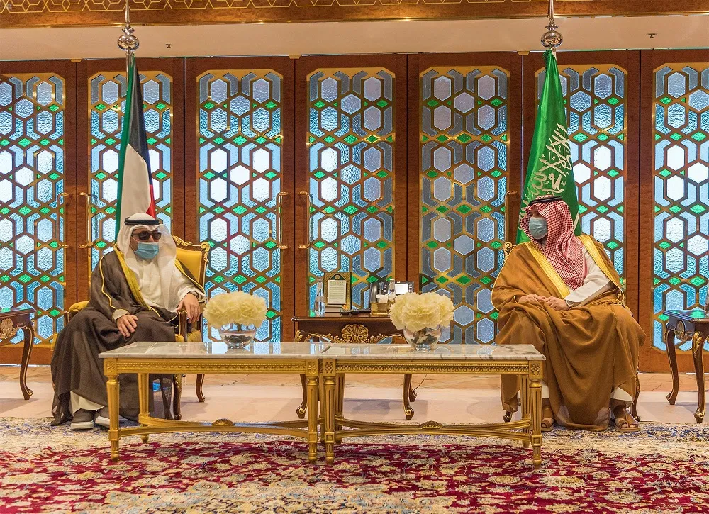 Saudi King, Crown Prince Receive Messages from Emir of Kuwait