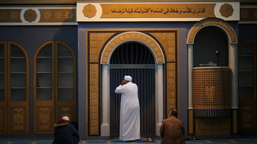 Athens' First Mosque in Nearly 200 Years Opens for Friday Prayers