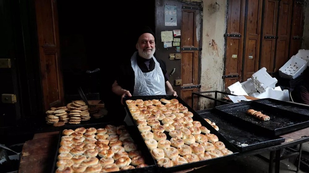 Crisis-Hit Lebanon Hikes Subsidized Bread Price by a Fifth