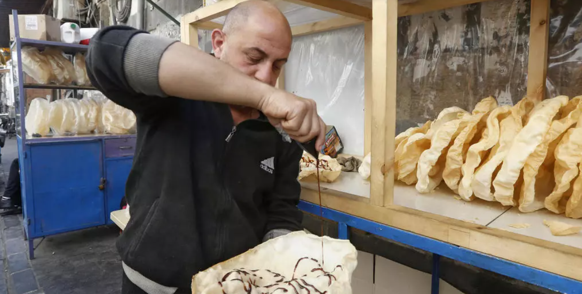 In Damascus, Crispy Pastry Sweetens Frugal Ramadan