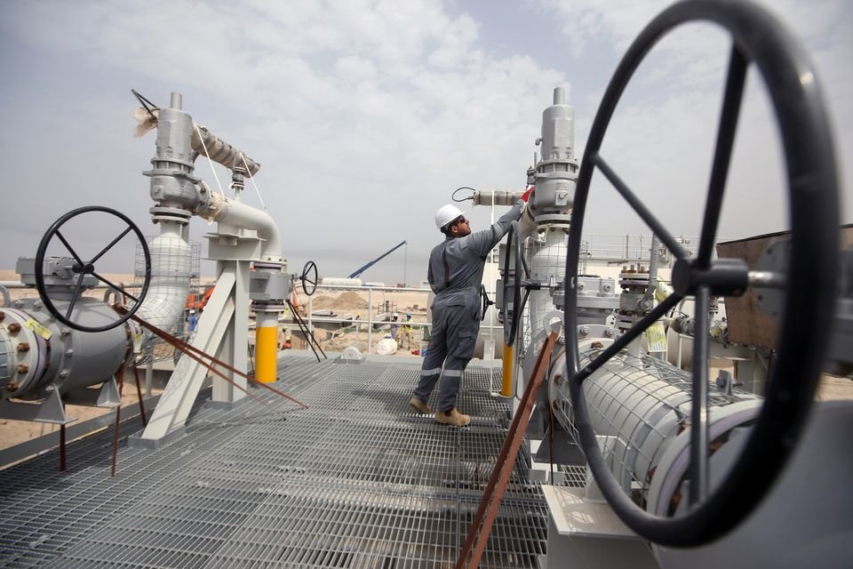 Iraqi Oil Minister Supports Output Increase Projects