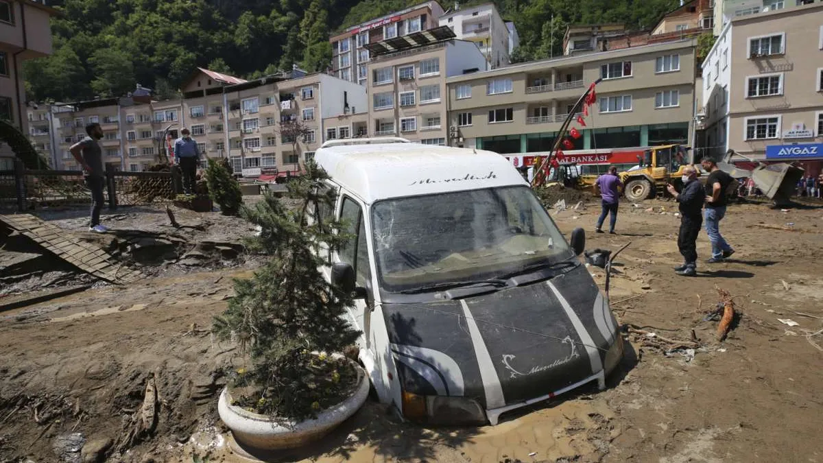 Floods, Landslides in Northeast Turkey Leave Casualties