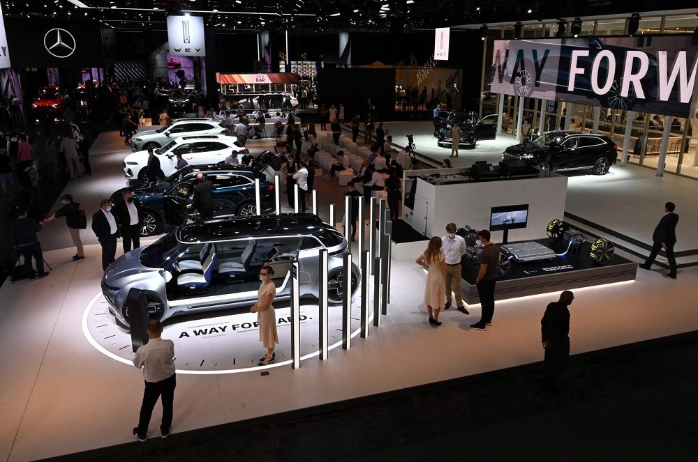 IAA Motor Show Unveils New Automatic Valet System