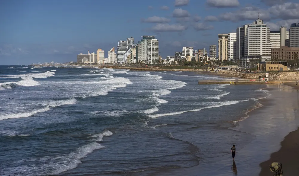 Palestinian Rockets Explode off Tel Aviv Coast, Military Says