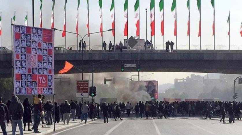 İran’da rejime en büyük tehdit gençlik