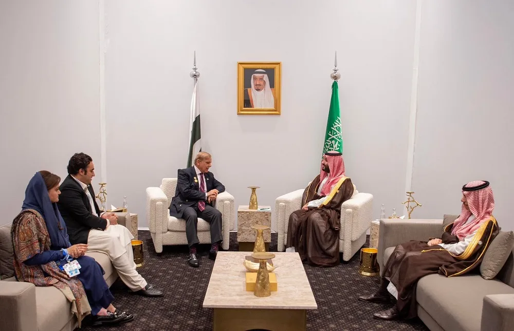Saudi Crown Prince Meets Top Officials on Sidelines of Sharm el-Sheikh ...
