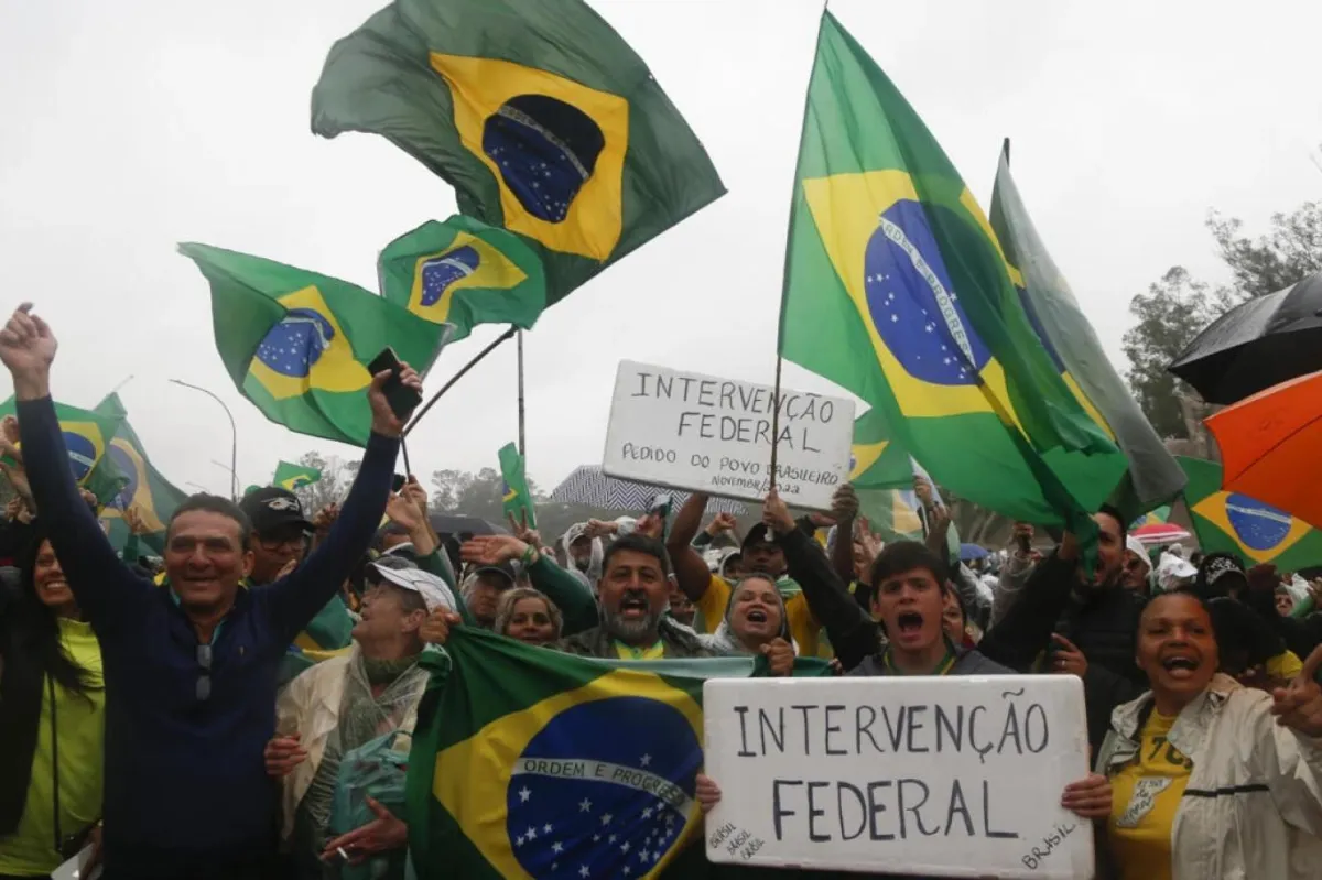 Brezilya'da darbe çağrısı yapan Bolsonaro yanlılarının banka hesapları ...