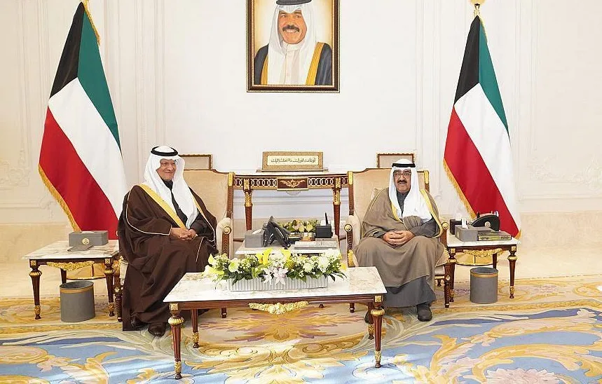 Kuwait Crown Prince Receives Saudi Minister of Energy