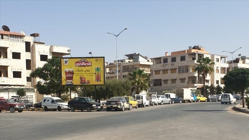 Esed rejimi, kontrol ettiği bölgelerdeki yakıt krizine zam ve ...