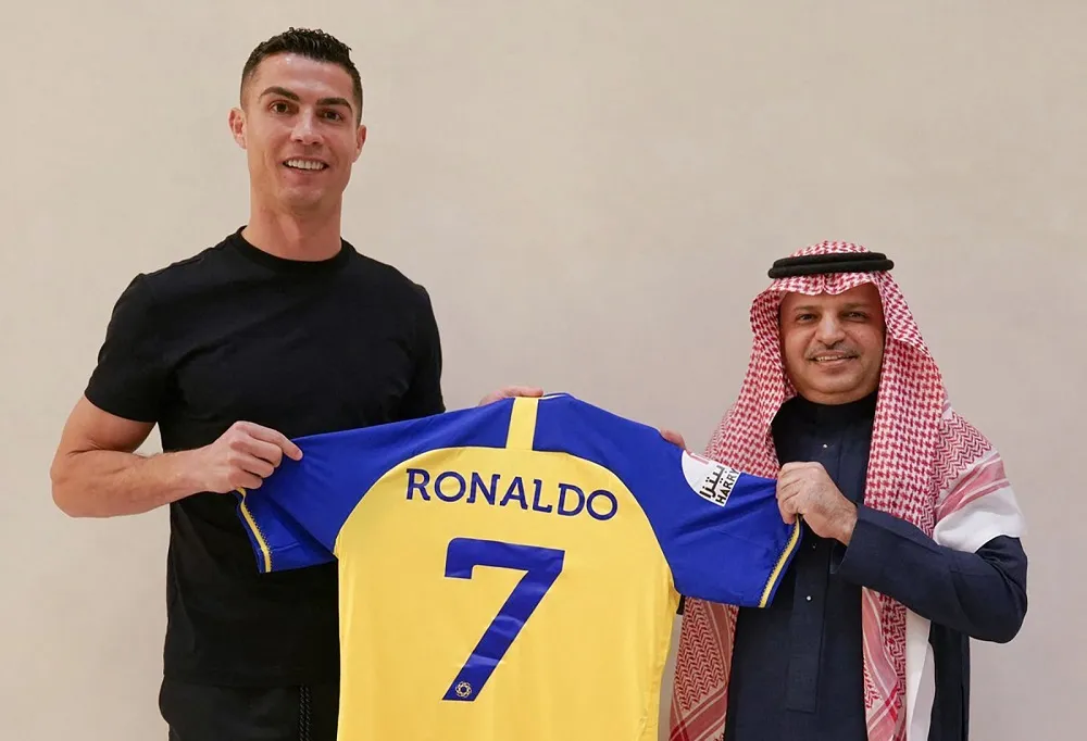 Ronaldo Joins Saudi Arabian Club Al Nassr until 2025