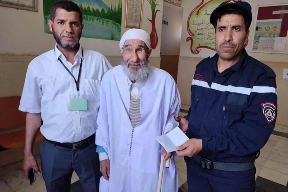 Cezayirli yaşlılar lisansüstü eğitimde gençlerle yarışıyor