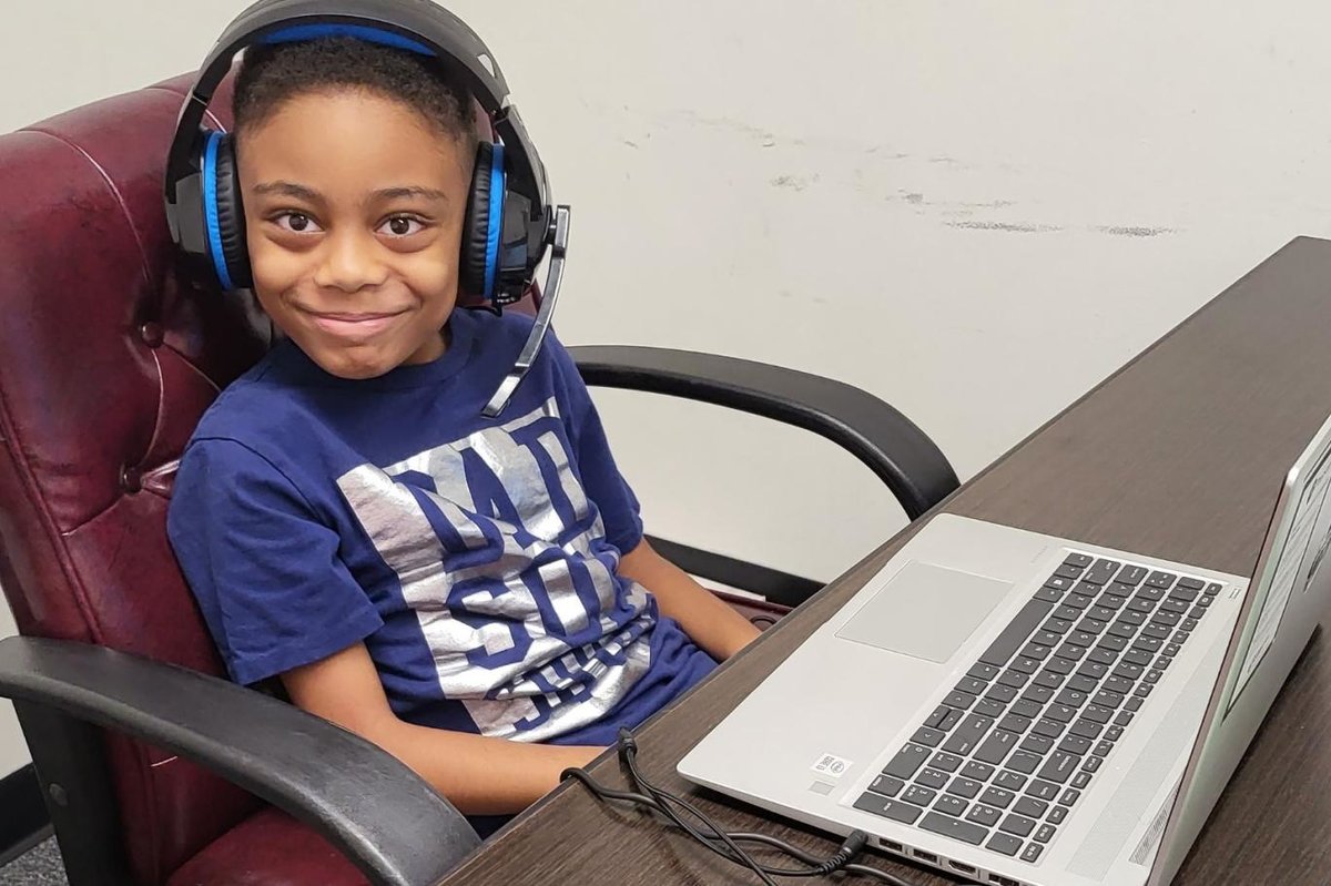 9 yaşında liseyi bitiren çocuğun ailesi, ebeveynliğin altın kuralını ...