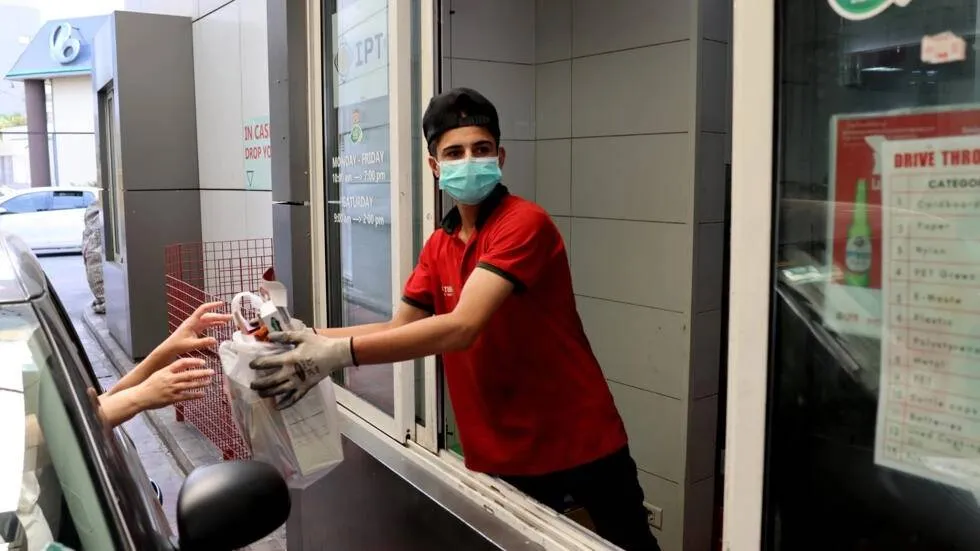 'Drive-throw' Recycling Aims to Ease Lebanon Garbage Crisis