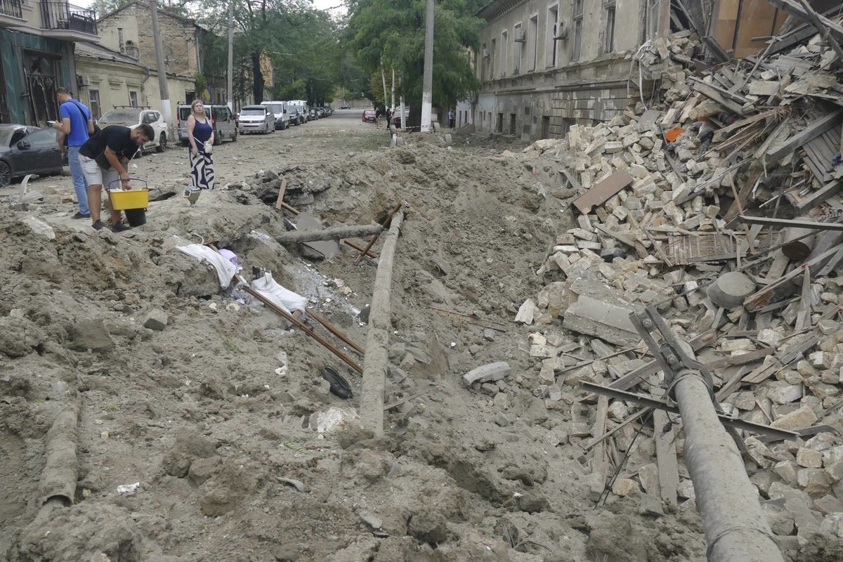 Rusya, Ukrayna'da Batı silahlarının depolama alanlarını hedef aldığını ...