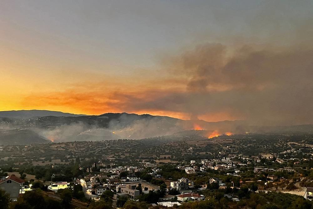 Lebanese Helicopters to Join Greek and Jordanian Aircraft to Help ...