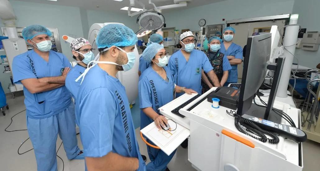 Saudi Arabia’s KFSHRC Performs Robotic Surgery to Implant Chips in the ...