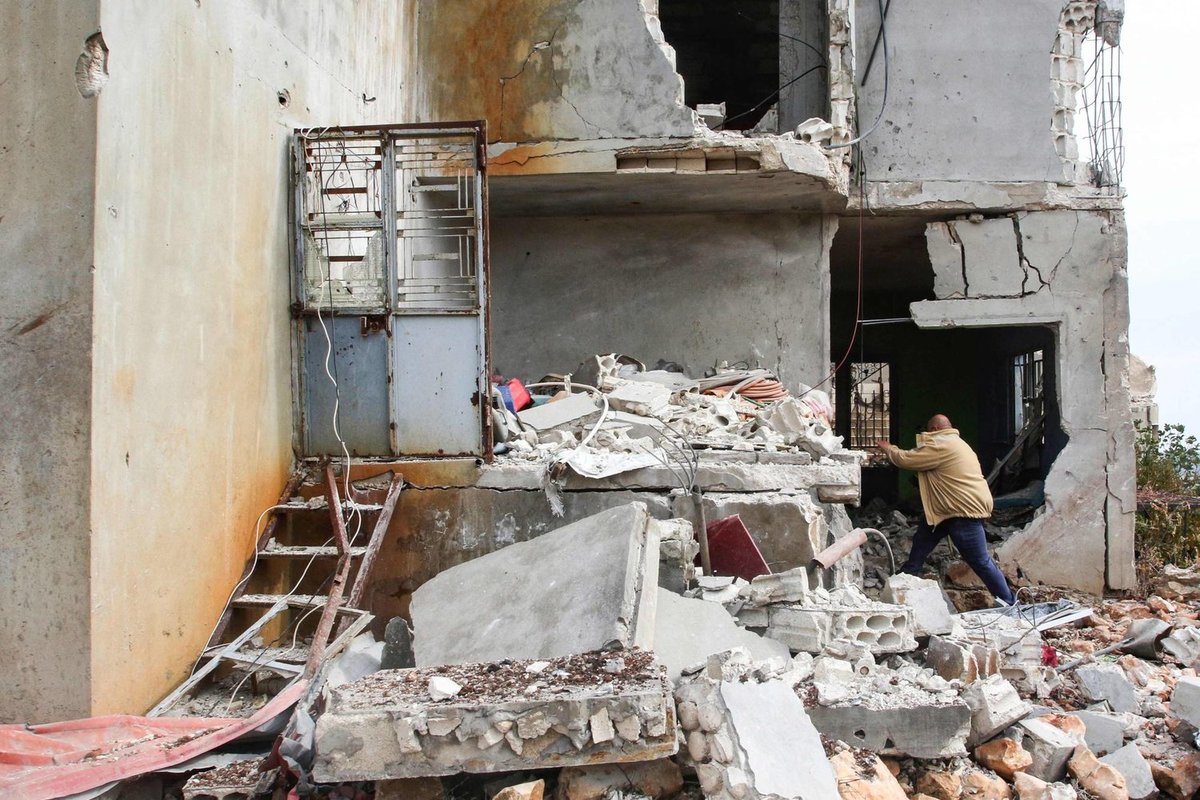 İsrail, UNIFIL devriyesine ve sivillere ateş açtı