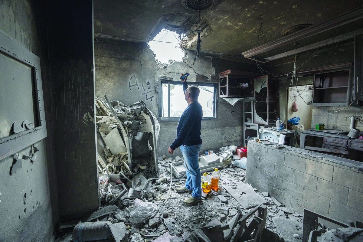 Lebanon: Hezbollah Introduces Incendiary Missiles in Battle with Israel