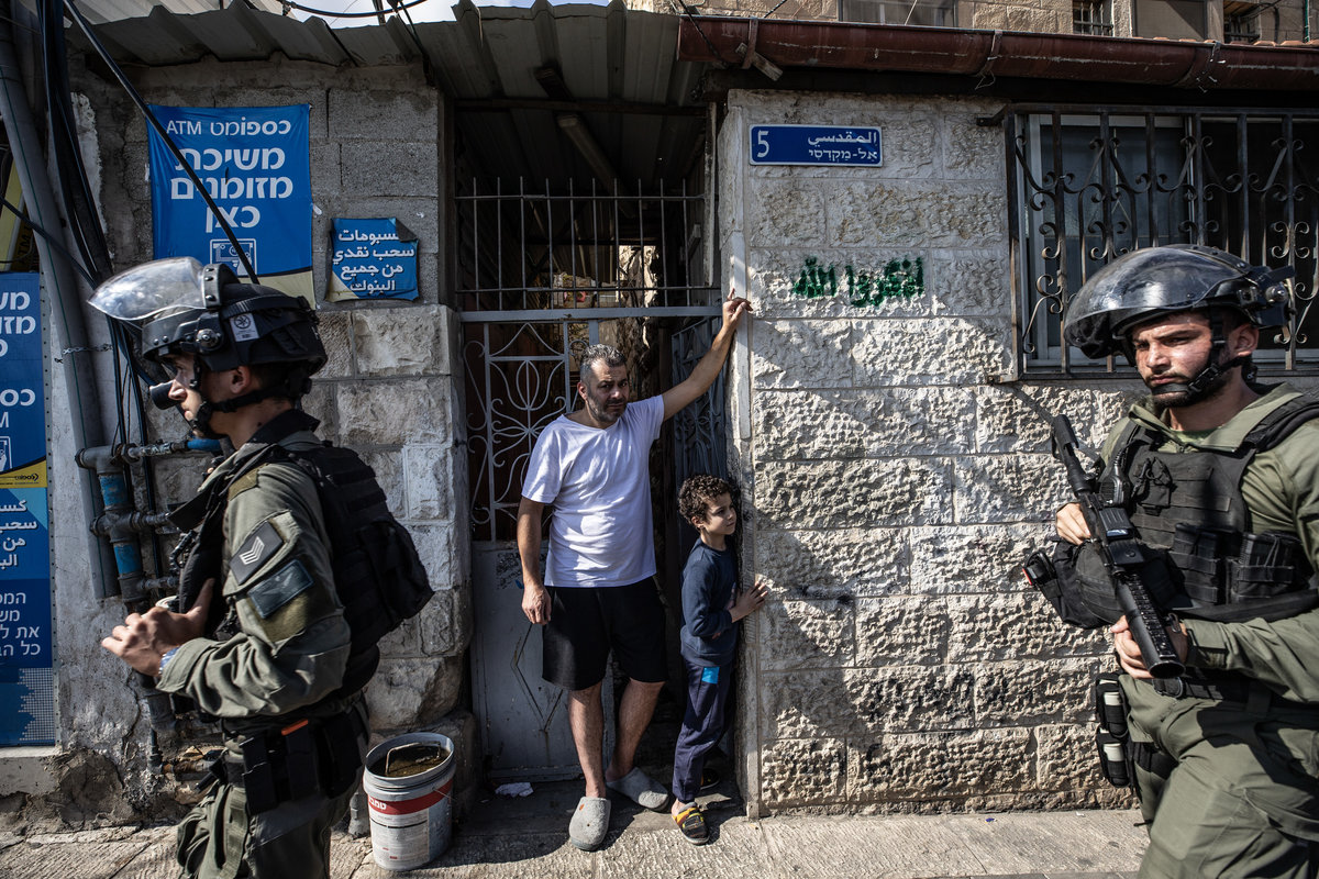 İsrail, Batı Şeria'da Filistin Sağlık Bakanlığı personelini gözaltına aldı
