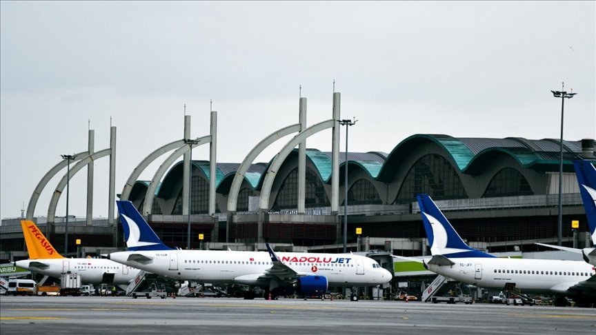 AnadoluJet, Sabiha Gökçen Havalimanı kalkış ve varışlı 48 seferini ...