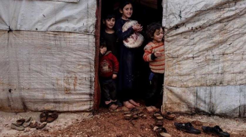 İdlib kamplarında çöpler ısınmak için kullanılıyor