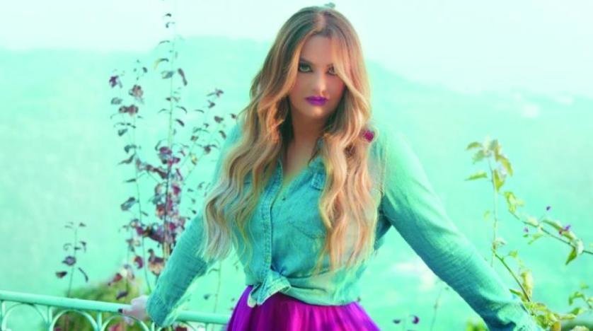 Lübnanlı şarkıcı Machaalani, Şarku’l Avsat’a konuştu: ‘Hobbak Me'zi ...