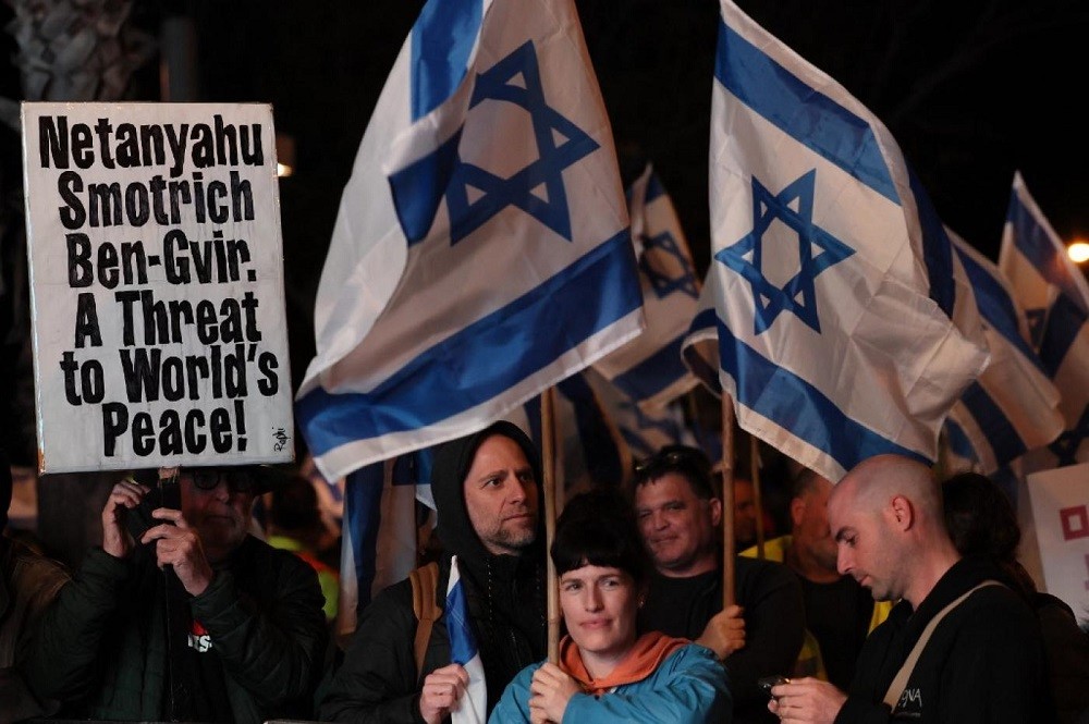 Protests Against Netanyahu Spread to Europe, US