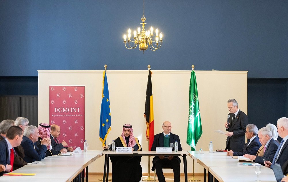 Saudi FM Meets with Heads of Think Tanks and Research in Brussels