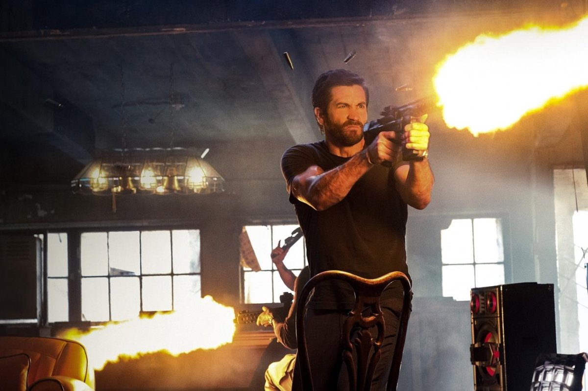 İzleyiciler Netflix'teki aksiyona övgüler yağdırırken "usta işi ...