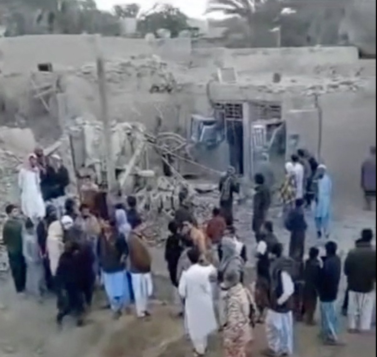 İran'ın füze saldırıları... ABD, İsrail ve Taliban'a mesajlar