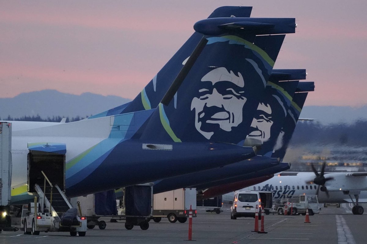 Alaska Airlines Flight Makes Emergency Landing after Window, Chunk of Fuselage Blow Out