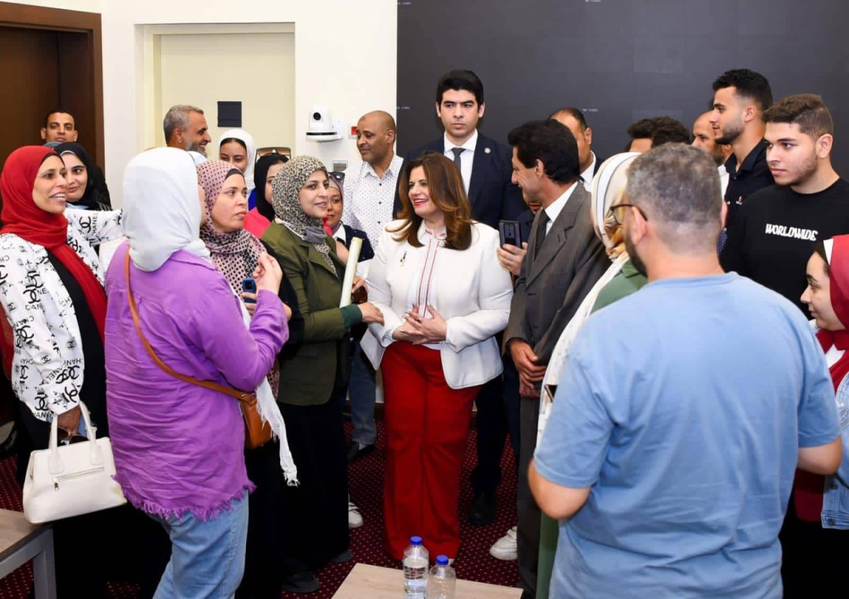 Mısırlı öğrenciler savaşa rağmen neden Sudan'a dönüyor?