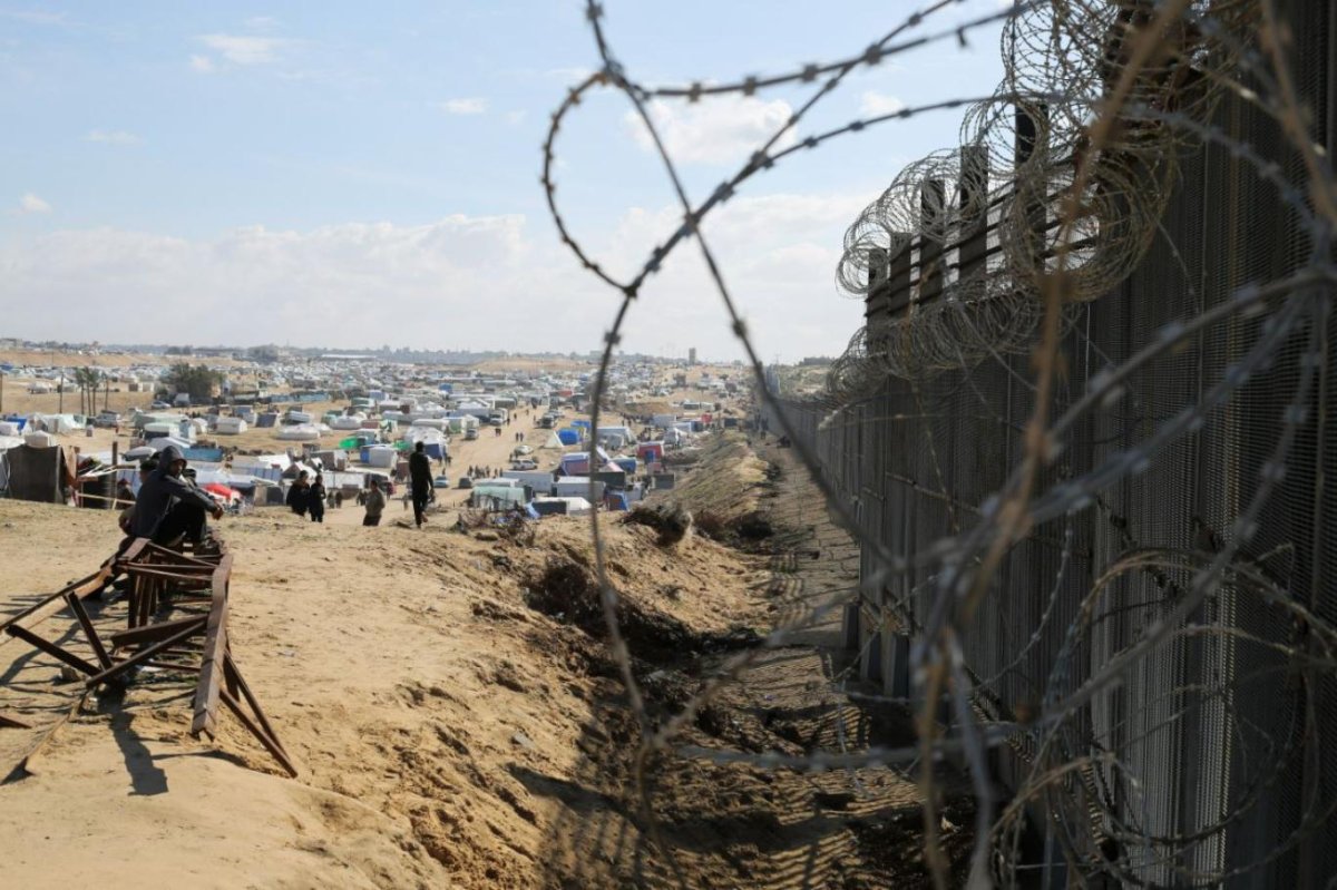 İsrail'in saldırı hazırlığı Mısır'ı harekete geçirdi: Tanklar sınır ...