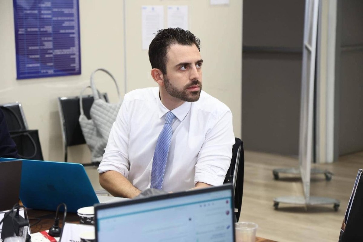 Tweetiyle İngiltere Dışişleri Bakanı’nı kızdıran İsrail hükümet sözcüsü ...