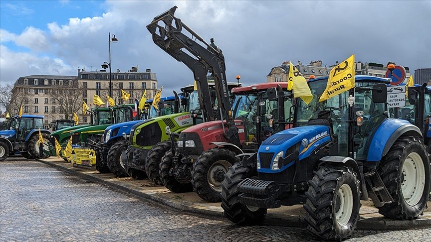 Fransa'da çiftçiler, hükümetin tarım krizinin çözümüne yönelik ...