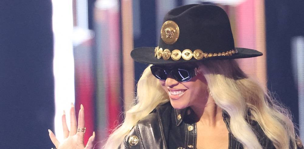 Beyonce's Country Album Tops Billboard Chart, Her Eighth #1
